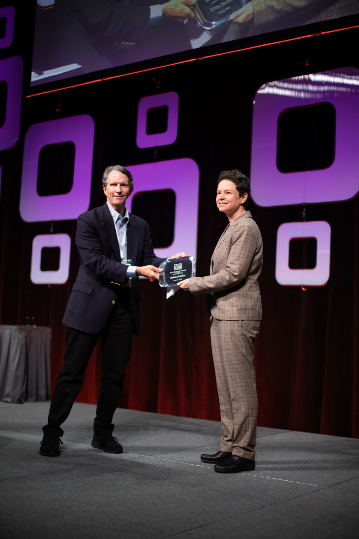 Erica Jacobs receives a 2023 ASMS Research Award - NCDIR